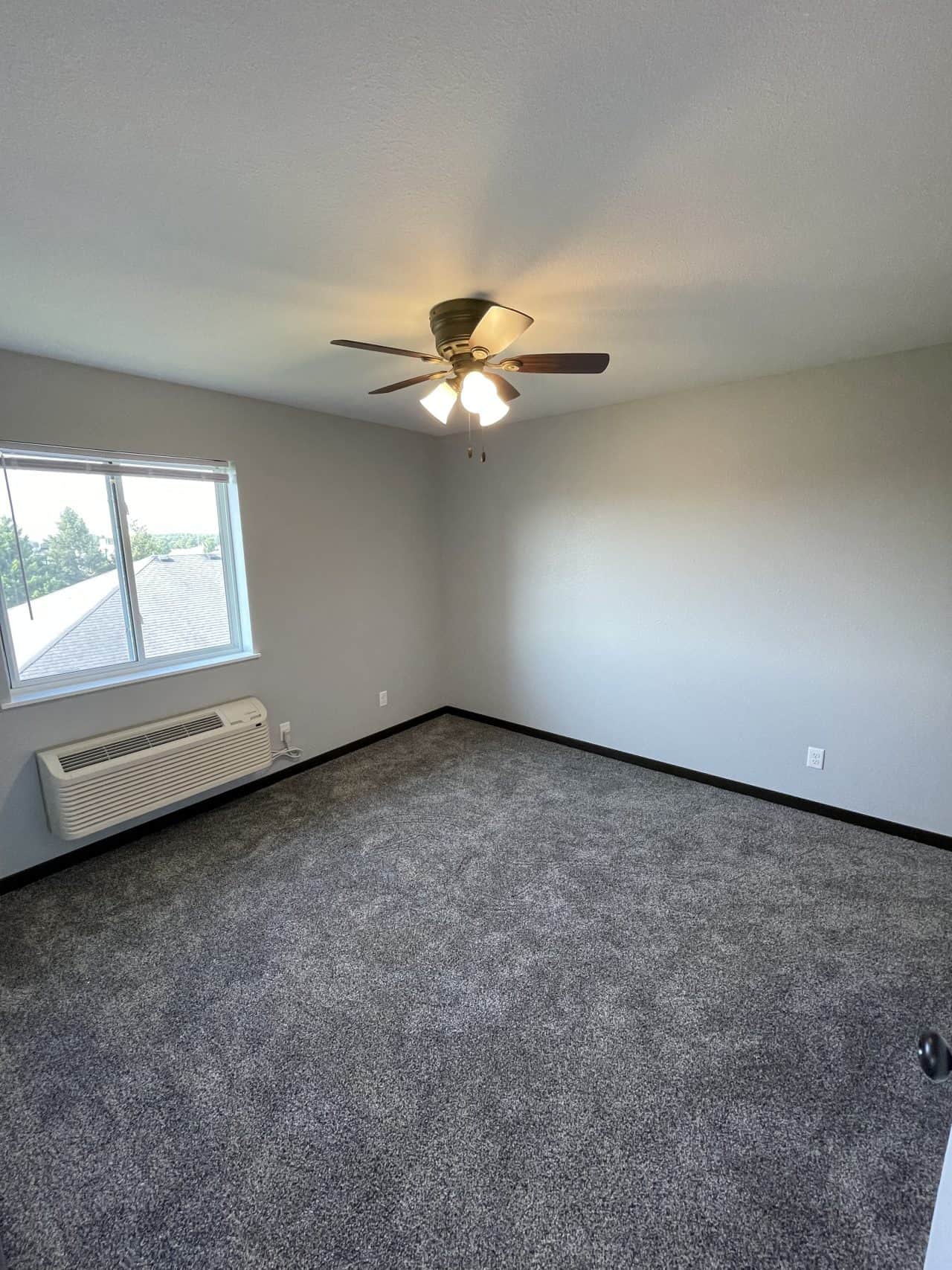 Photo Gallery - Grand Meadows Apartments